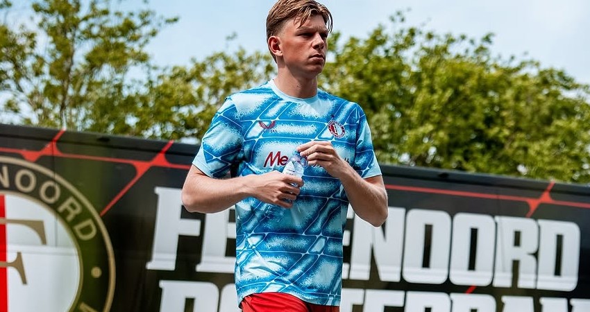Debiutant Jan Plug: Naprawdę wyjątkowy moment - Feyenoord24.net ...